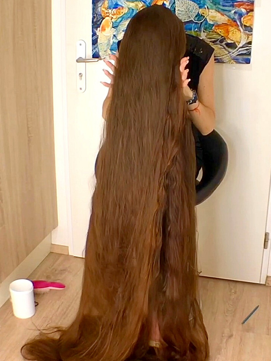 VIDEO World s Longest Braid RealRapunzels VIDEO World s Longest Braid RealRapunzels