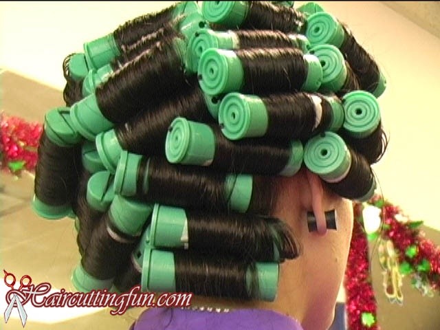 Bee's Green Perm Rod Set at Carmen's Salon - HaircuttingFun.com
